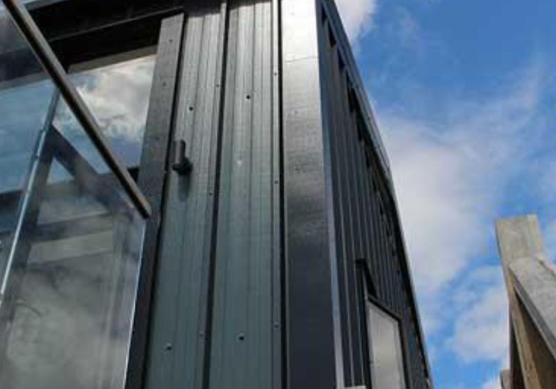New Wave AV, Golden Green, Kent - Level Architecture